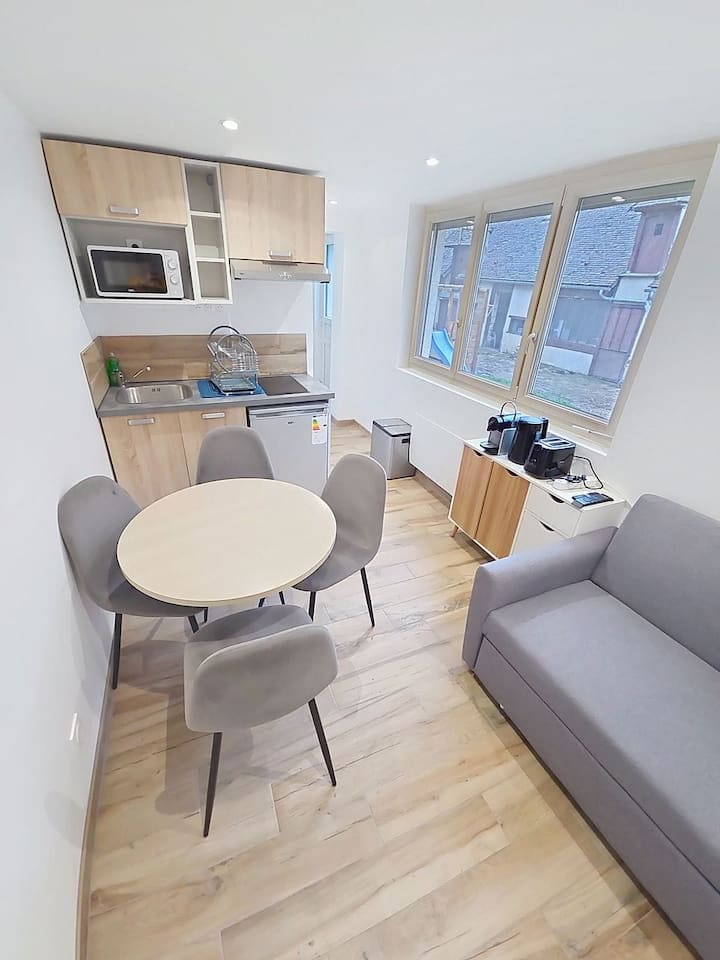 Logement Avec Vue Sur La Tour Des Remparts - Maintenon