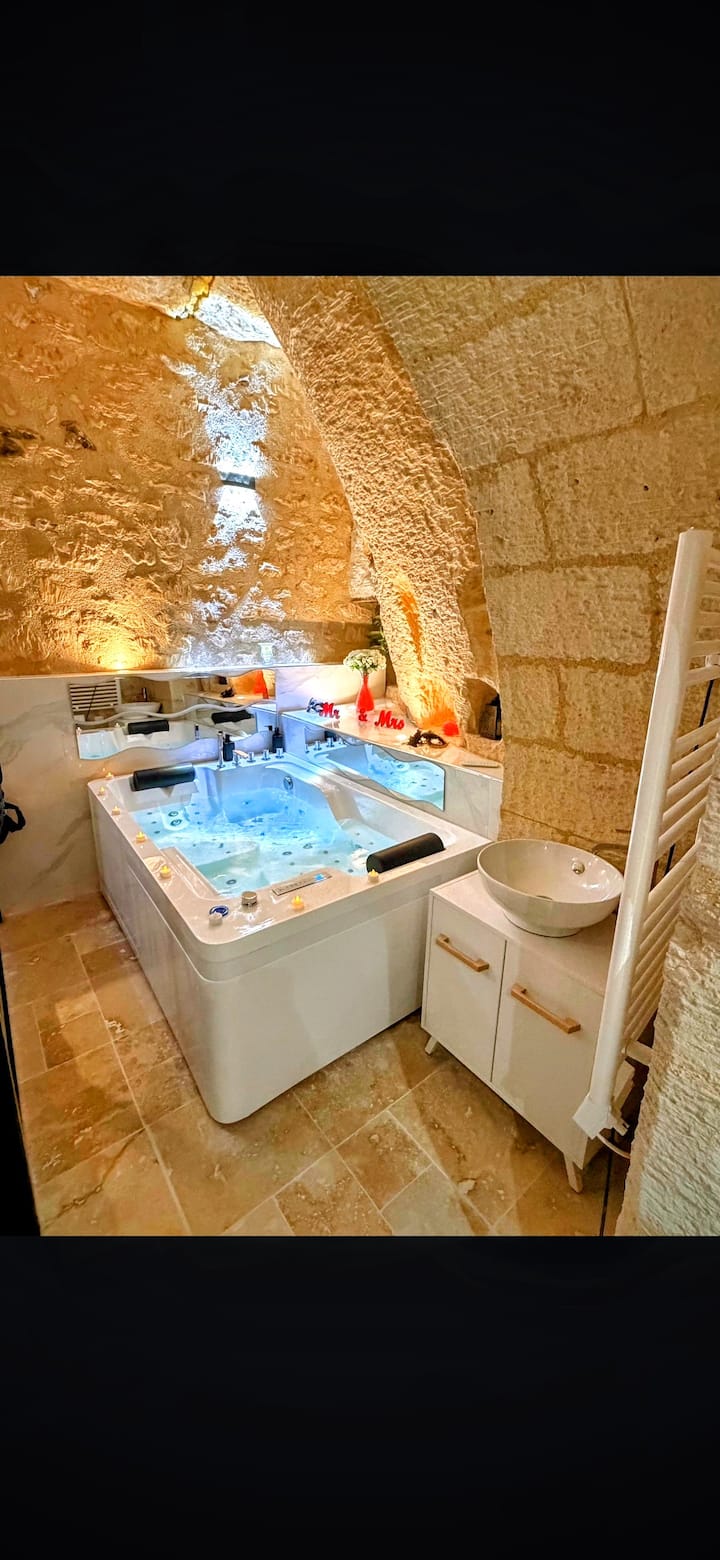 Love Room Troglodyte Le Secret Des Profondeurs - Maine-et-Loire