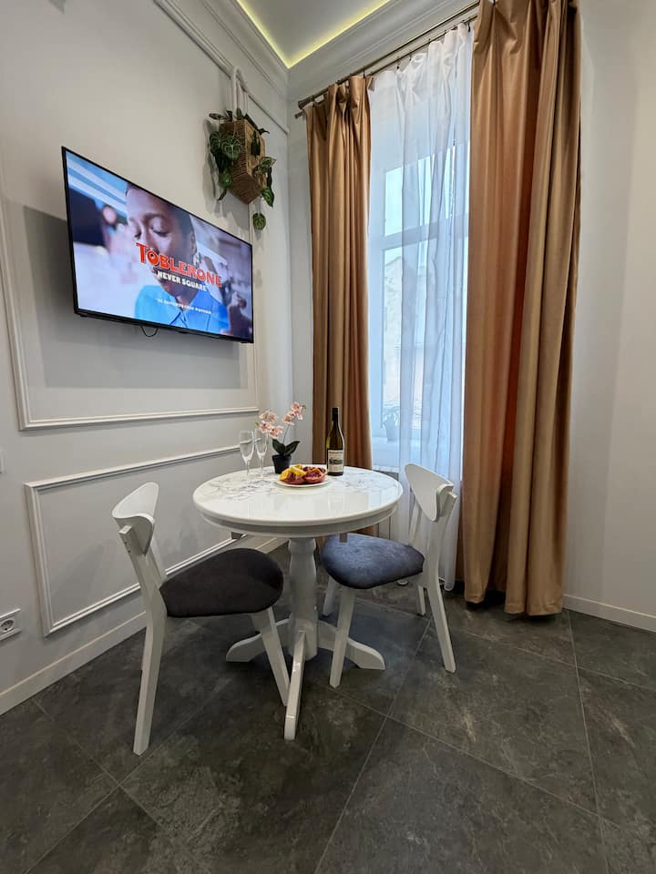 Романтическая квартира в центре на двоих - Lviv