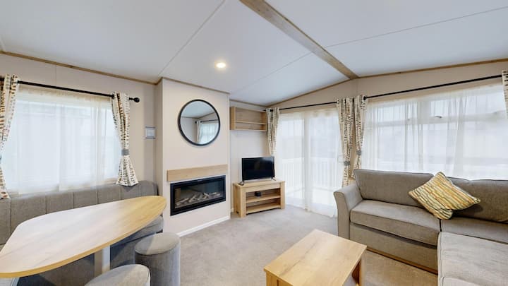 Silver 3 Bedroom Caravan - Brean