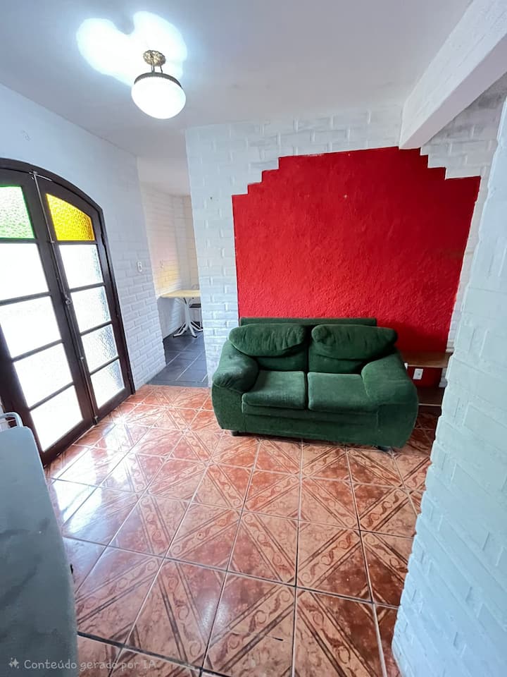 Casa Confortável Com 3 Suítes E Varanda - Petrópolis
