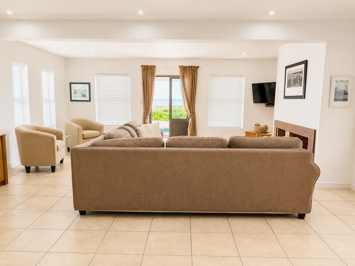 Kersterus: Beachfront Family Getaway, Dwarskersbos - Velddrif