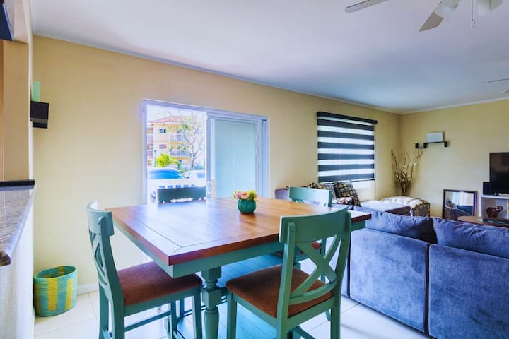 Chatham: Central, Acs, Pool, Starlink, & Secure - Montego Bay