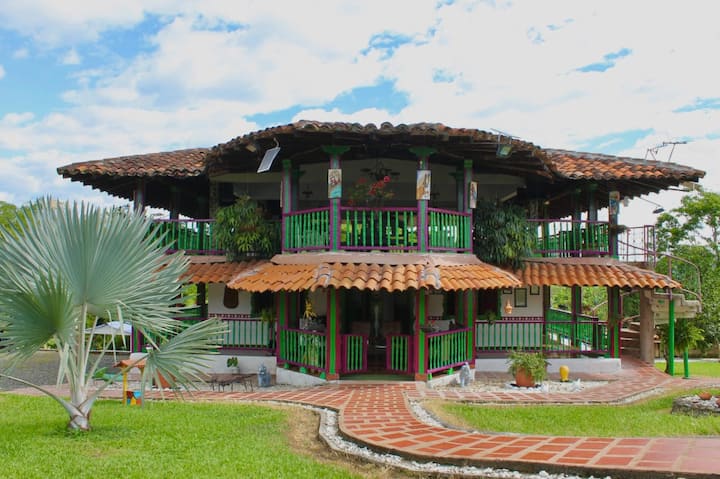 Villa Yuliana | Auténtica Casa Cafetera - Quimbaya