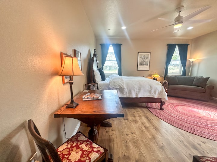 Alpine Forest Guest Suite - Tehachapi, CA
