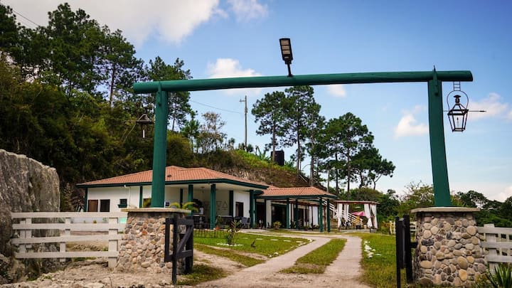 Hotel Boutique Ideal Para Eventos & Grupos - Santa Rosa de Copán