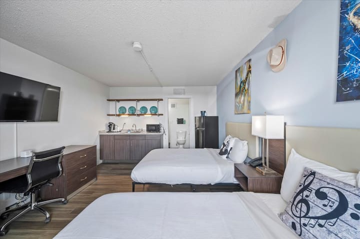 Sleek Studio | Free Parking | 8 Min To Broadway - Nashville, TN