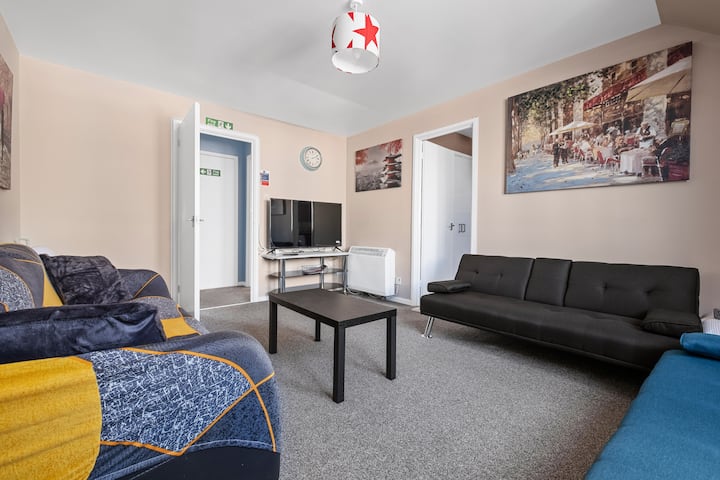 Central Inverness Home | Near River Ness & Station - インヴァネス