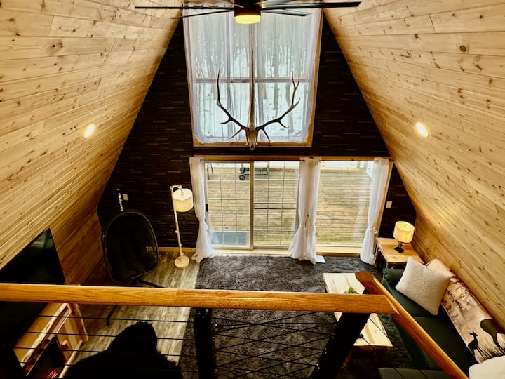 Romantic A-frame - Hot Tub - Pets Welcome - Pocono Lake