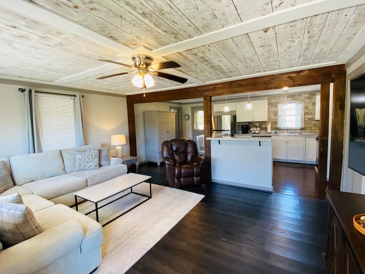 Cozy 3 Bedroom Home In Kimberly! - Rickwood Caverns State Park, Warrior