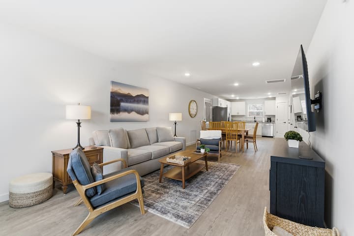 Brand New 3br | Tv Streaming In Every Room - Hickory, NC