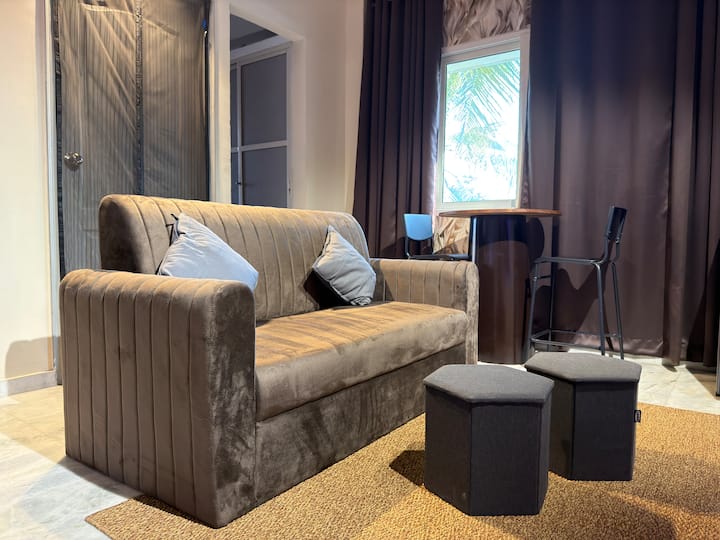 1bhk Clean Cozy Modern | Ac | Near Mehdipatnam - Hyderabad