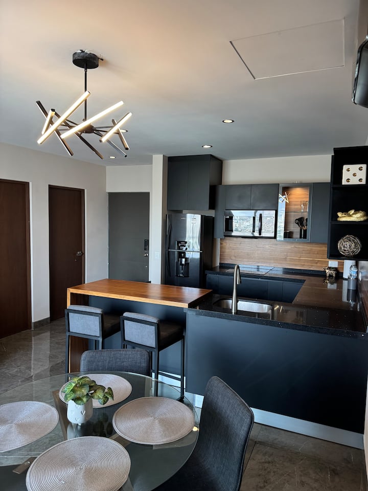 Modern Apt Across Fundidora Park | Balcony View - Monterrey