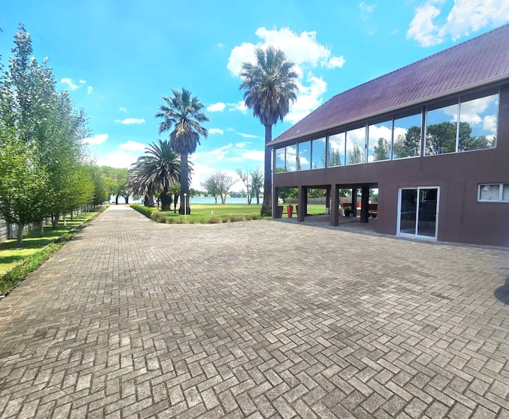 Windsor At Sundown's Shimmer - Vanderbijlpark