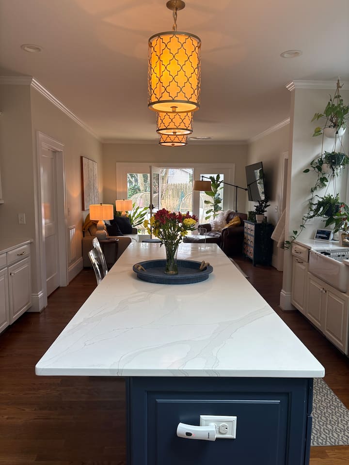 Boutique Stay 2 Blocks From Person Street - ローリー, NC