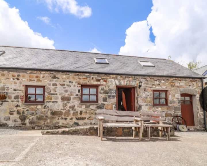 Ty Felin,
Hendre Farm, Newport - Pembrokeshire