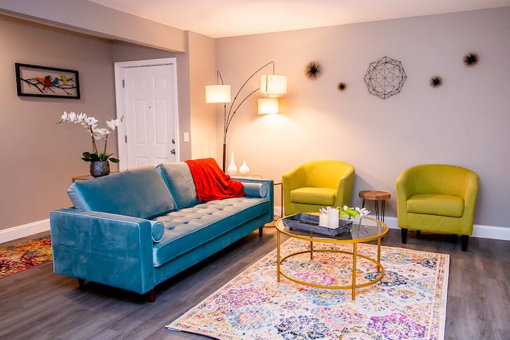 Good Vibes - Columbus, IN