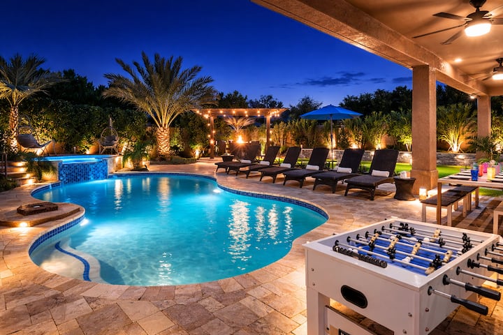 Stylish 7br/4bath W/heated Pool, Game Room, & More - Phoenix
