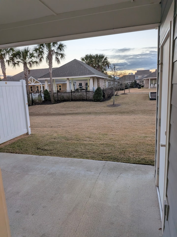 Family Friendly Townhouse In West Mobile - Big Creek Lake, AL