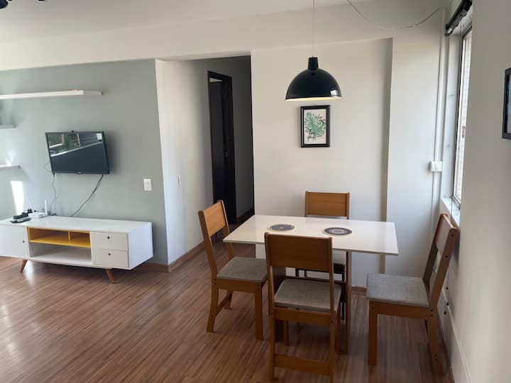 Ap Com 2 Quartos Perto Do Teatro Guaíra E Ufpr - Curitiba