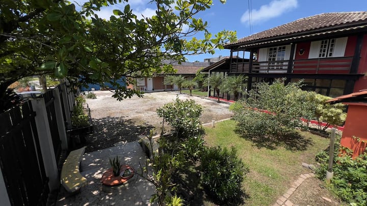 Suíte 10 Casal / Residencial Cangoa - Guaratuba