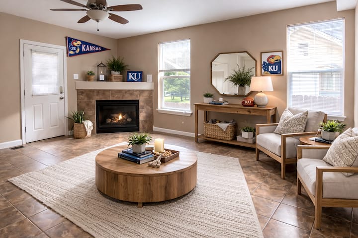 Fifa Dream Stay | Fireplace + Free Parking Near Ku - Lawrence