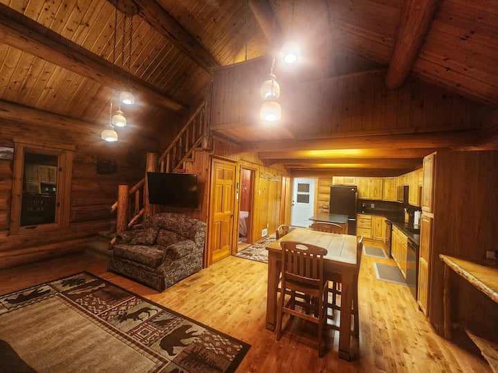 Glacier Basecamp Cabin | 1 Mile To Park | Sleeps 8 - West Glacier, MT