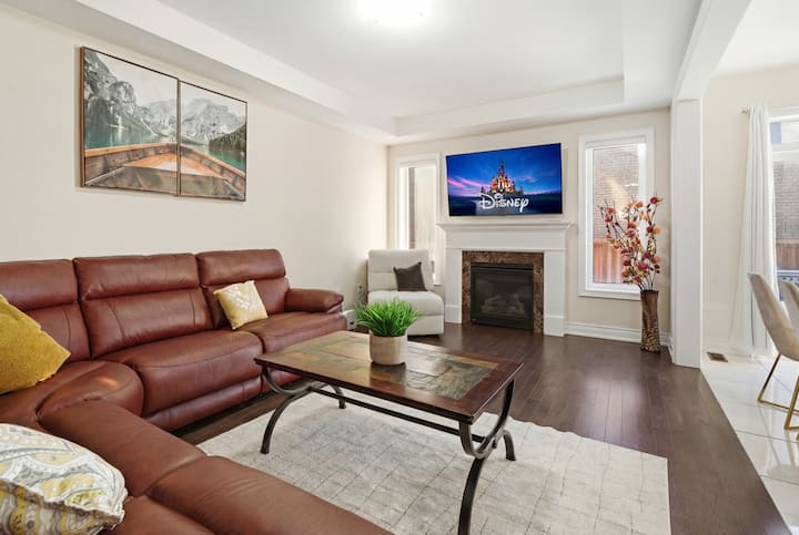 Luxe New Build | Close To Toronto | Weddings - Brampton