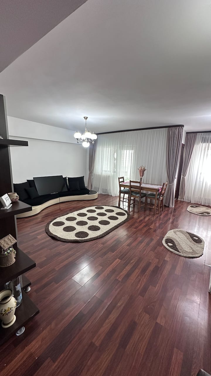 Apartament Cu 3 Camere Pe Calea București, Nr 30 - Moreni