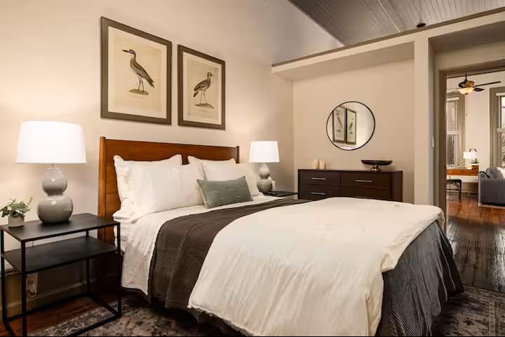 Right In The Heart Of Downtown Macon! - Macon, GA