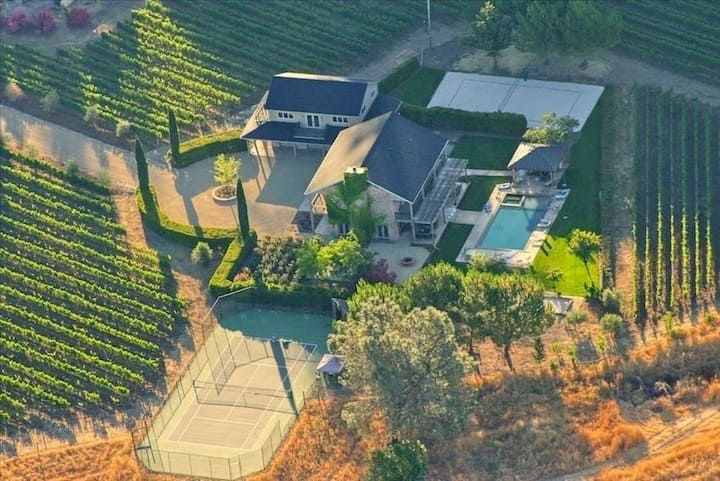 Villa Calistoga-napa Vineyard Estate W/ Pickleball - Calistoga, CA