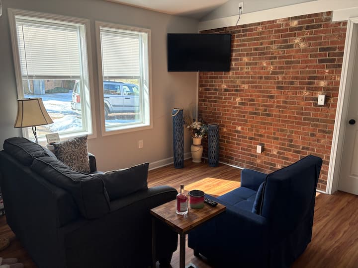 Cozy And Convenient One Bedroom Apartment - Lake Mackintosh, NC