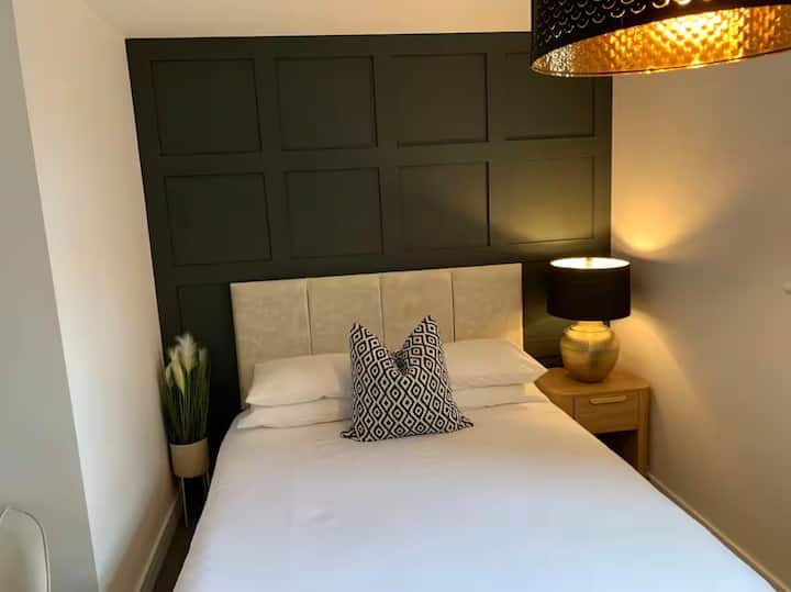 Brayford Waterfront View Apartment - Lincoln Castle