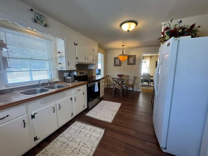 Luxury Executive Home - The Perfect Extended Stay - Lancaster, PA