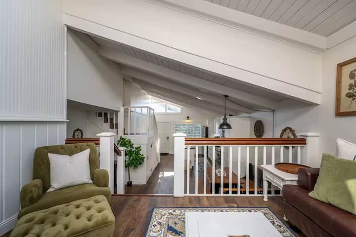 Deluxe Master Suite | Bandon Marina Inn - Bandon, OR