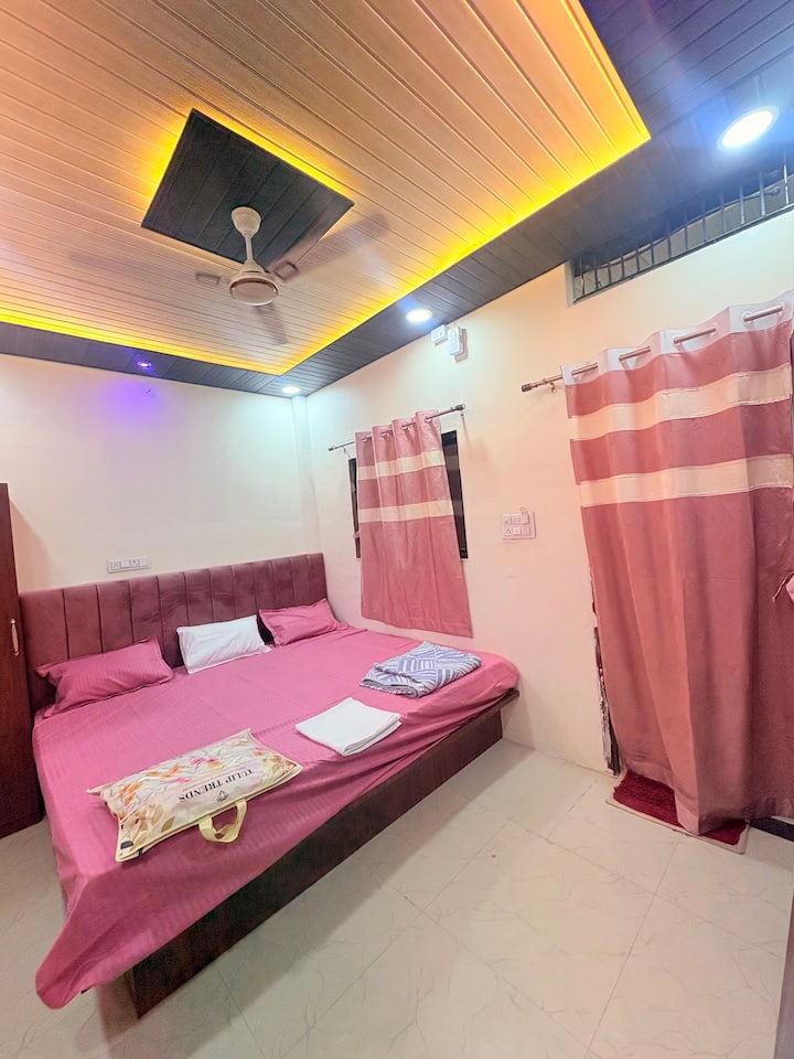 Sahu  Palace Is The Best Palace For The Stay.i - Ujjain