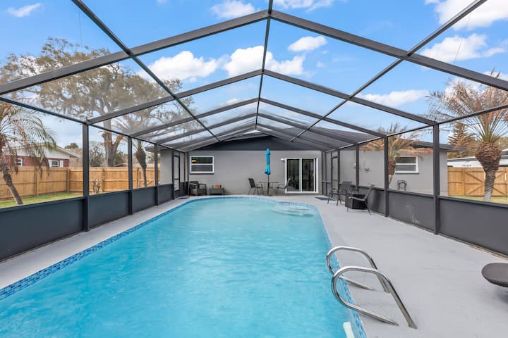 Pineapple Palms - Daytona Beach - Sleeps 12 - Daytona Beach, FL