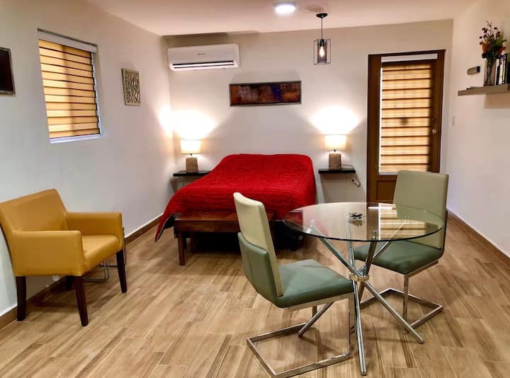 Ground Level Loft - San Pedro Garza García