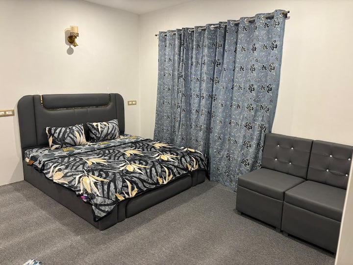 Al Wali Residency 3 Rooms - Srinagar