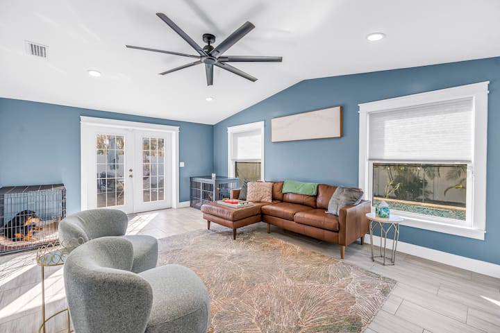 St Pete Prime Location! Newly Remodeled Pool Home - セント・ピーターズバーグ, FL