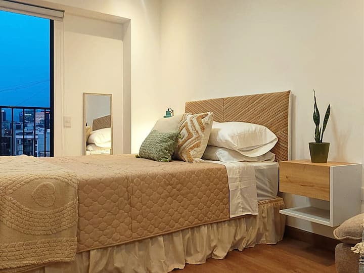 Centric (S. Isidro, Miraflores) Wifi 850mbps - Pérou