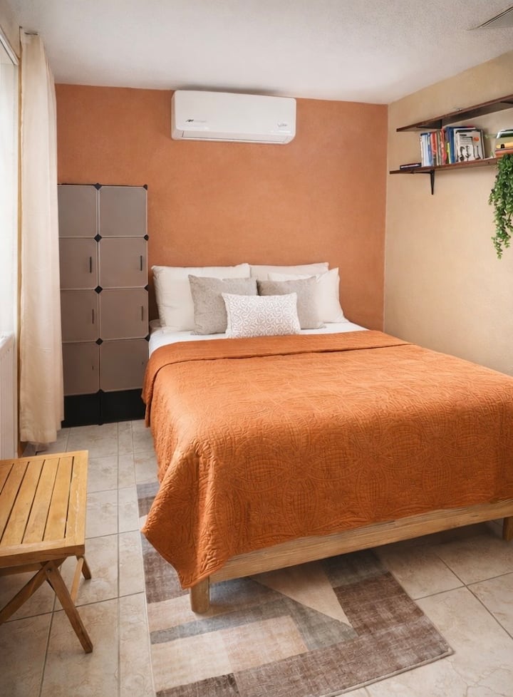 Suite Privado En Contry · A/c · Baño - Monterrey