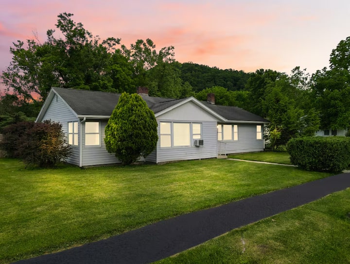 3br Home Marlinton | Near Snowshoe, River & Trails - Watoga State Park, Marlinton