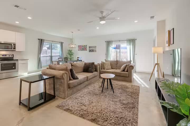 Central Dallas Oasis | 5 Min To Dt & Deep Ellum - Dallas, TX