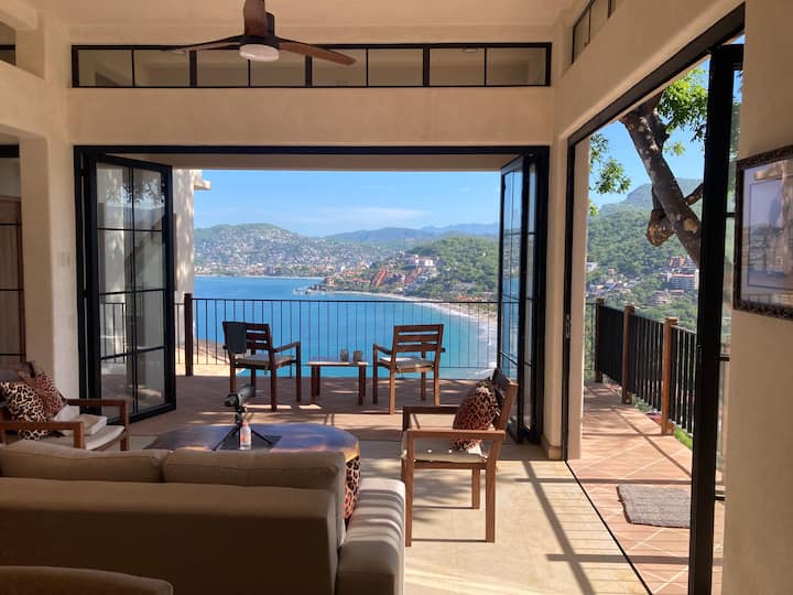 Best View Of La Ropa Beach In Zihuatanejo. - Zihuatanejo