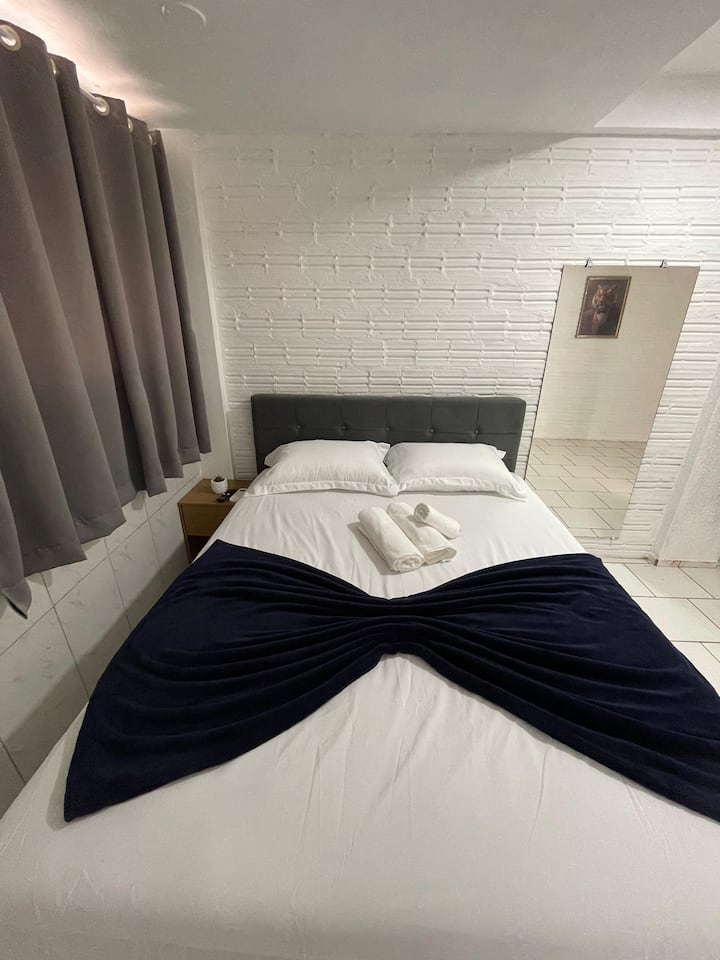 Apartamento No Centro, 100 Metros Da Praça/igreja - Ametista do Sul