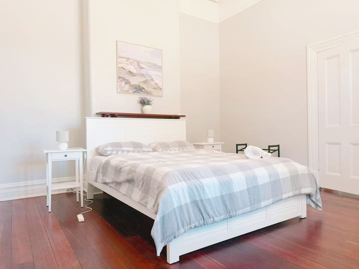 Queen Bedroom2 - Heritage Charm Meets Modern Ease - Greenmount