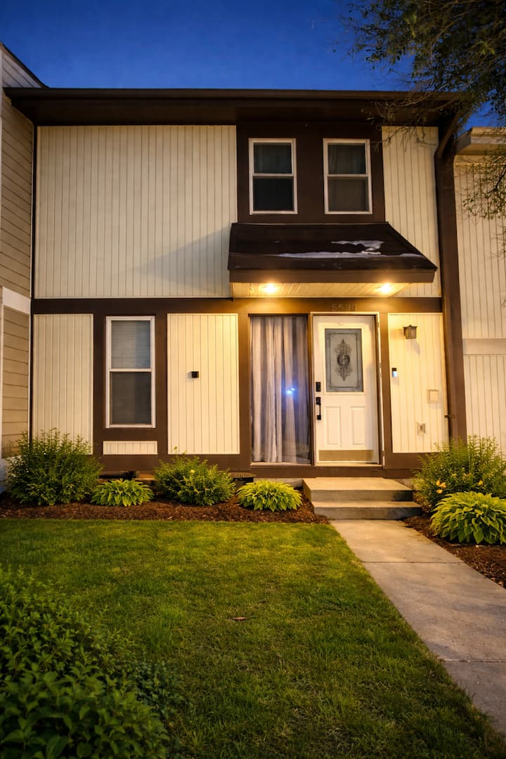 Townhouse For Rent - 버크