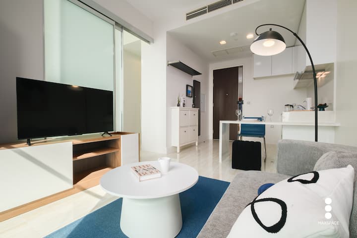 Large 1br@38 Fl. W/outdoor Pool - Walk To Bts&mrt - Bangkok