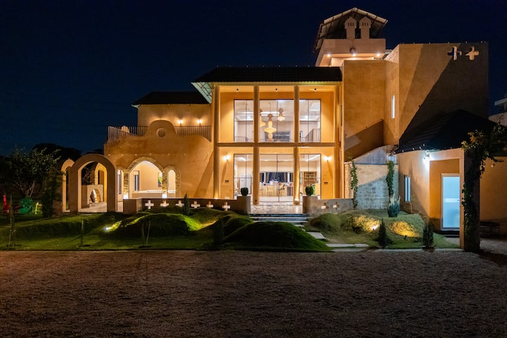 4-bhk Pet-friendly Villa With Pool And Garden - Pushkar